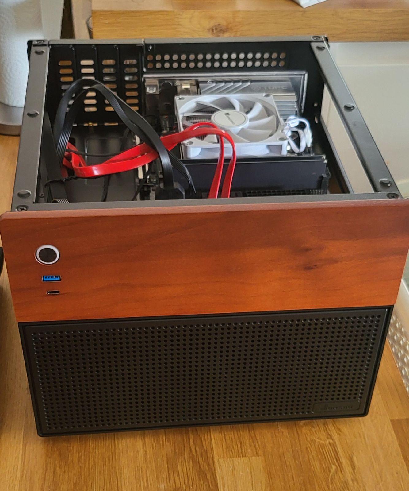 Jonsbo N4 Black - PC cases - LDLC